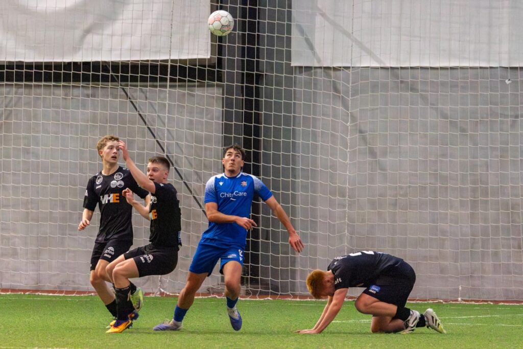 Javon Sample hetja KF í spennuþrungnum undanúrslitaleik. Horfðu á ...